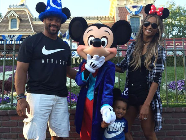 6 Signs Russell Wilson Will Be The Ultimate Dad | Classic Dad
